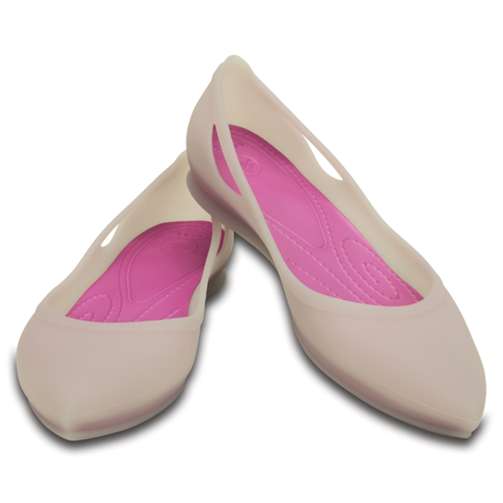 Crocs Launches Rio Flat for Women | News | India | mallsmarket.com